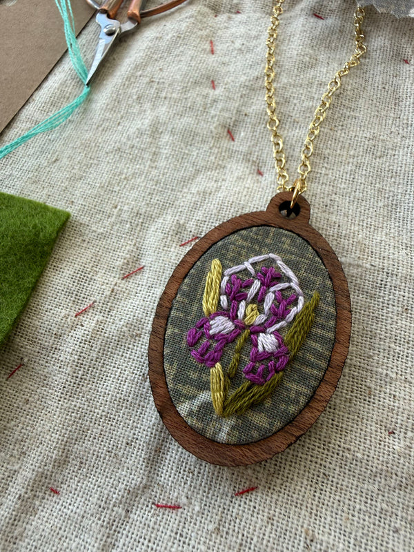 Iris Embroidery Necklace Kit – Rikrack